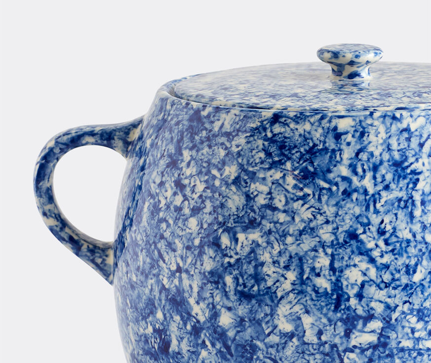 'Sobremesa' bean pot by Hay | Serving And Trays | FRANKBROS